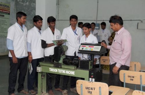 Universal College of Engineering and Technology Guntur Campus: Photos ...