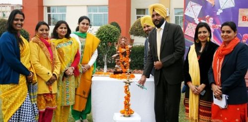 Universal Group of Institutions Mohali Campus: Photos, Virtual Tour