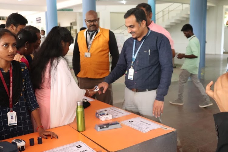 Variyar Engineering College Salem Campus: Photos, Virtual Tour