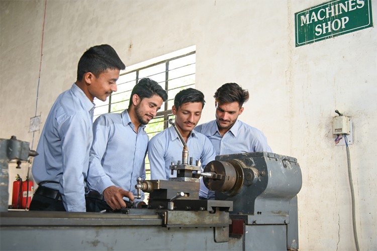 VKIT Group of Colleges Bijnor Campus: Photos, Virtual Tour