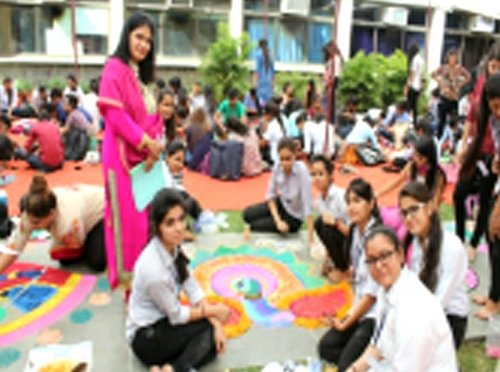 YMCA Institute for Fashion Technology & Design New Delhi Campus: Photos ...